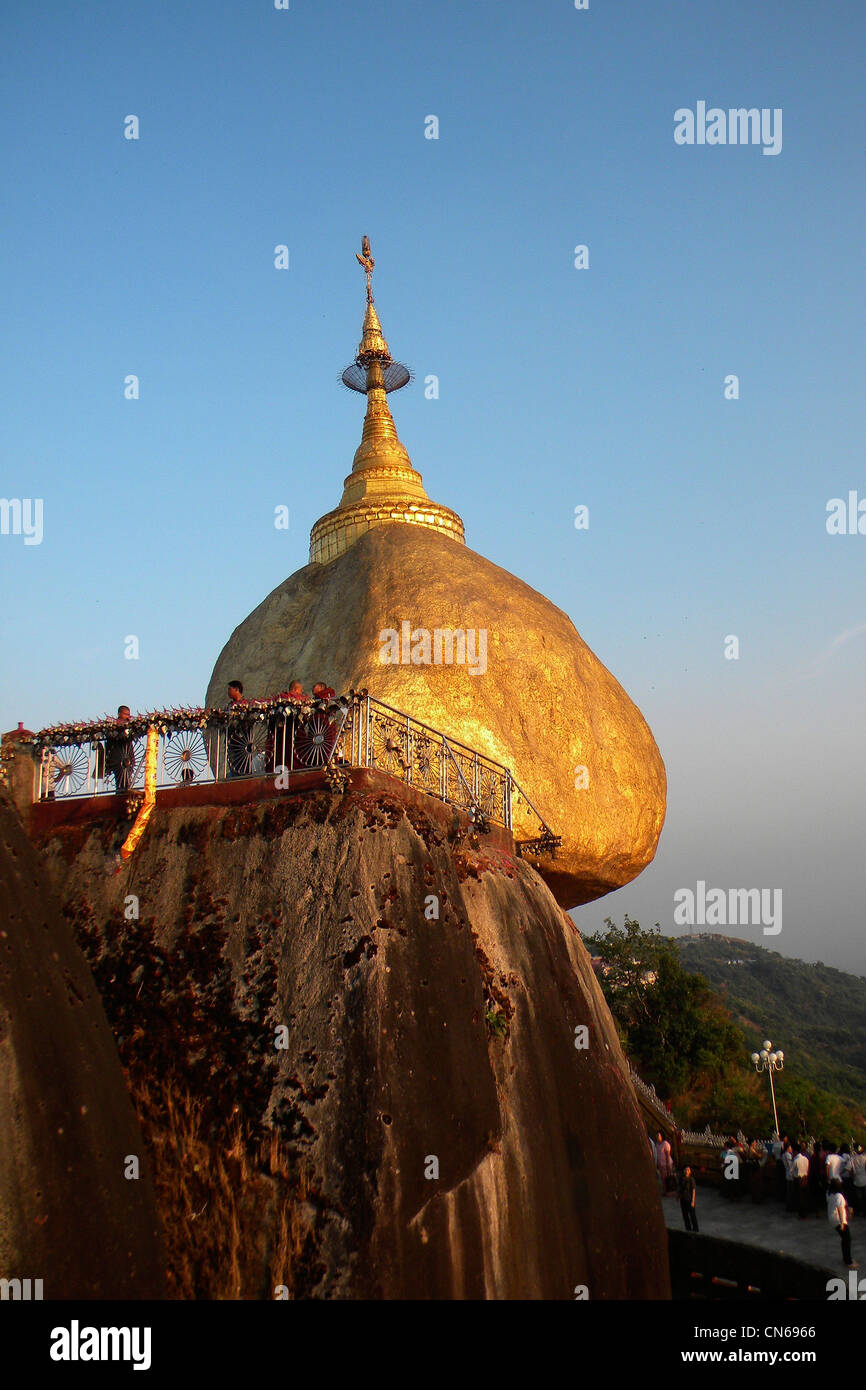Golden rock temple, Kyaikhtiyo, Myanmar Stock Photo - Alamy
