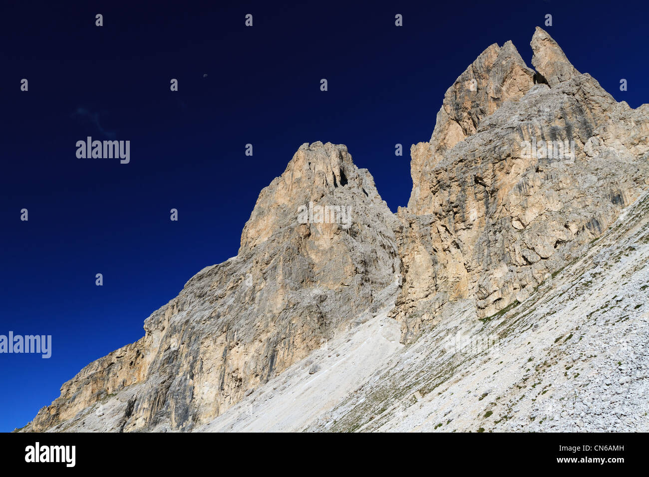 Extreme landscape hi-res stock photography and images - Alamy