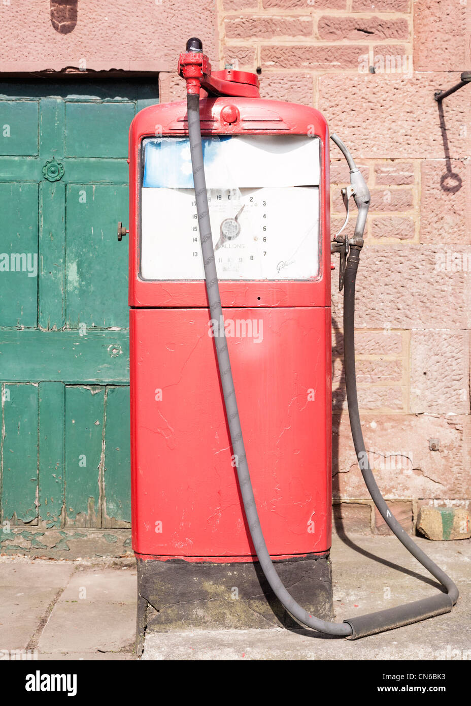 Red Pump High Resolution Stock Photography and Images - Alamy