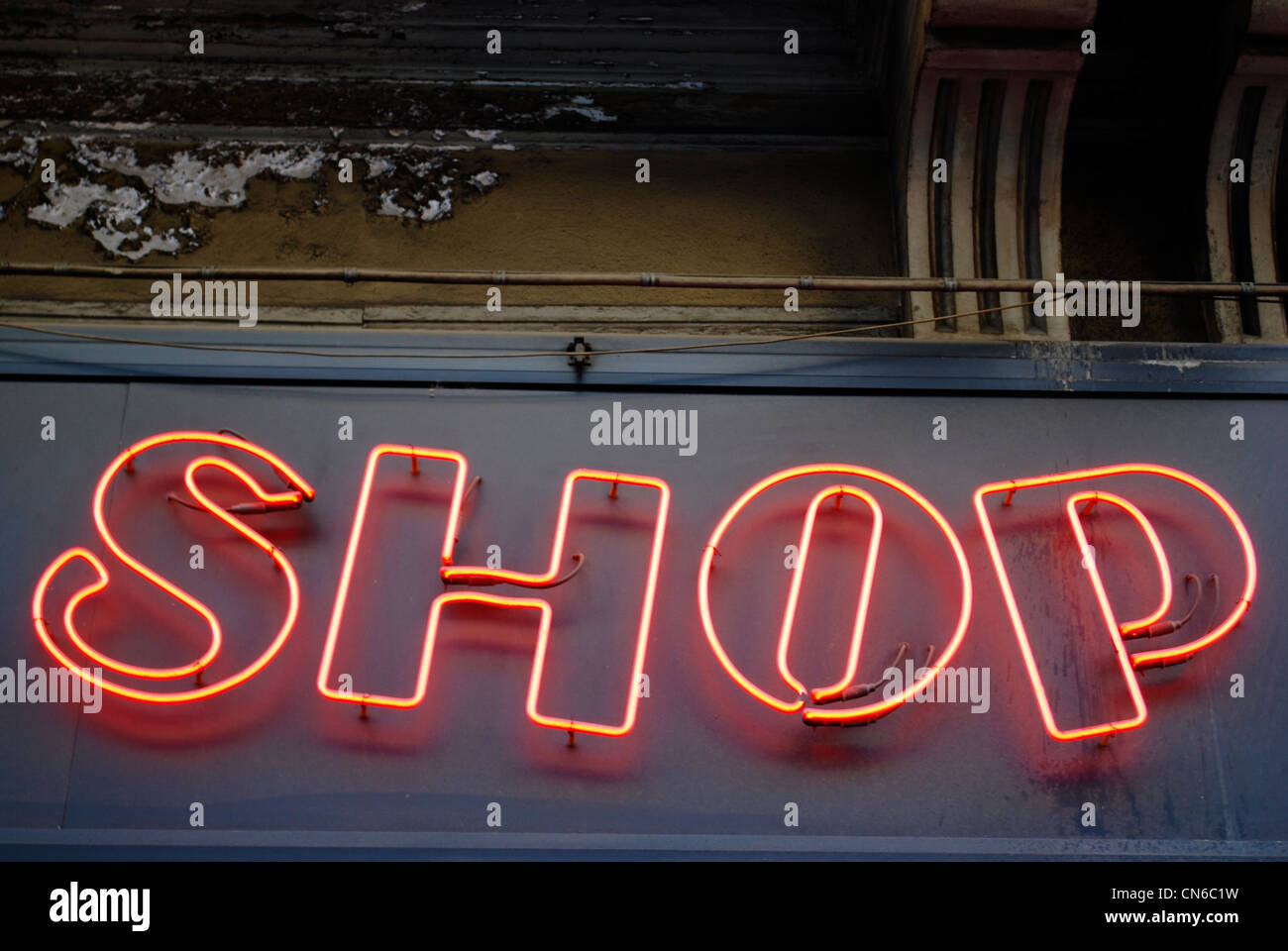 Red neon lighting hi-res stock photography and images - Alamy