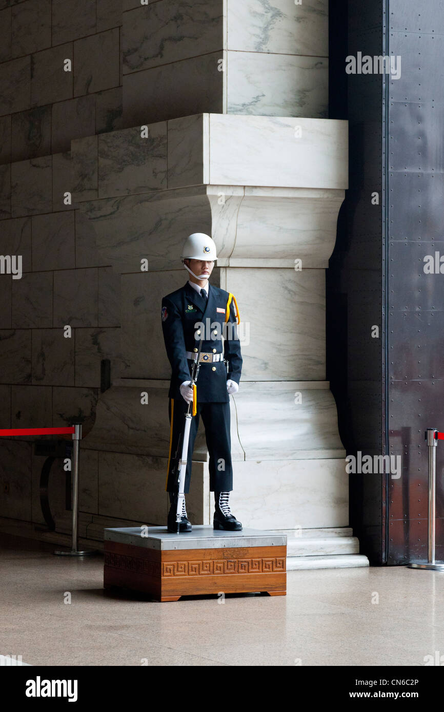 Entrance hall staircase museum hi-res stock photography and images - Alamy