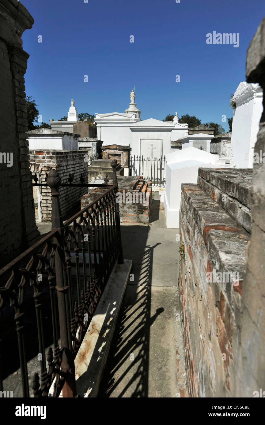 Saint louis cemetery hi-res stock photography and images - Alamy