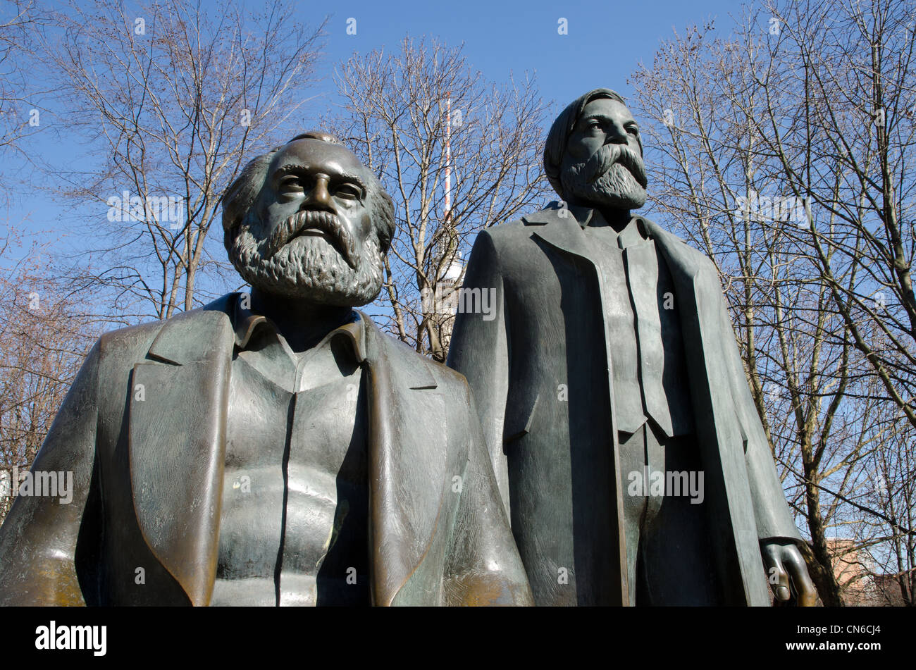 Statues of Karl Marx and Friedrich Engels, Berlin Stock Photo - Alamy