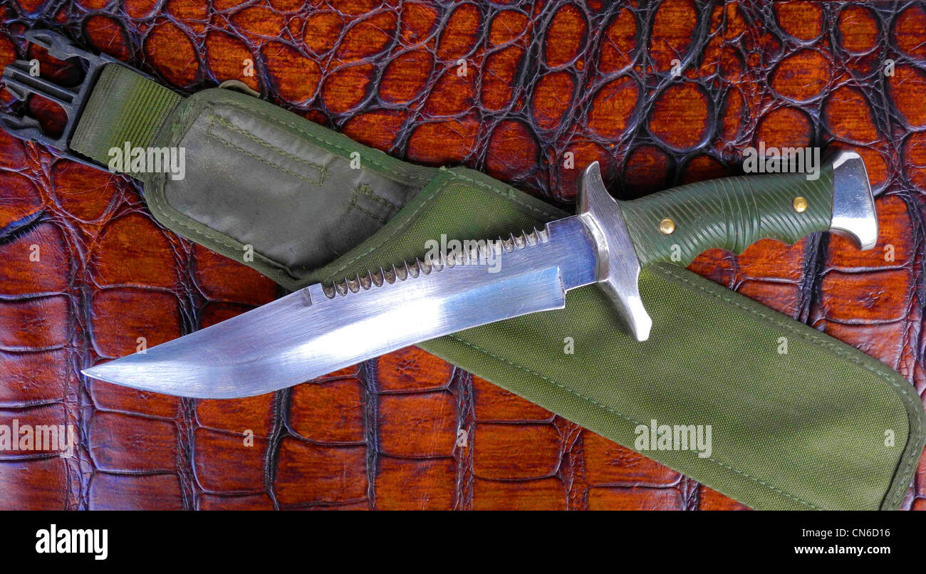 Large hunting knife hi-res stock photography and images - Alamy