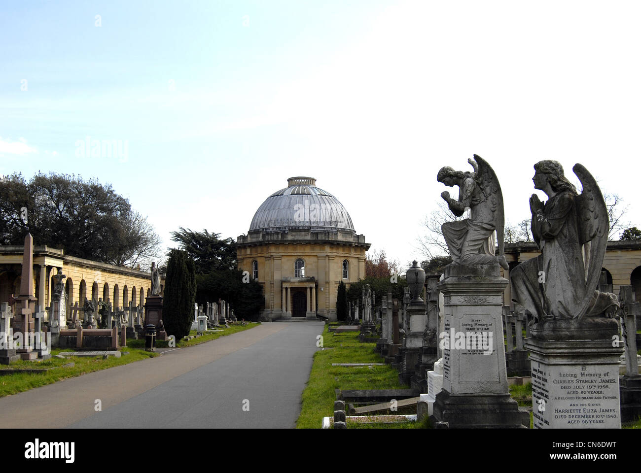 Brompton cemetery catacombs hi-res stock photography and images - Alamy