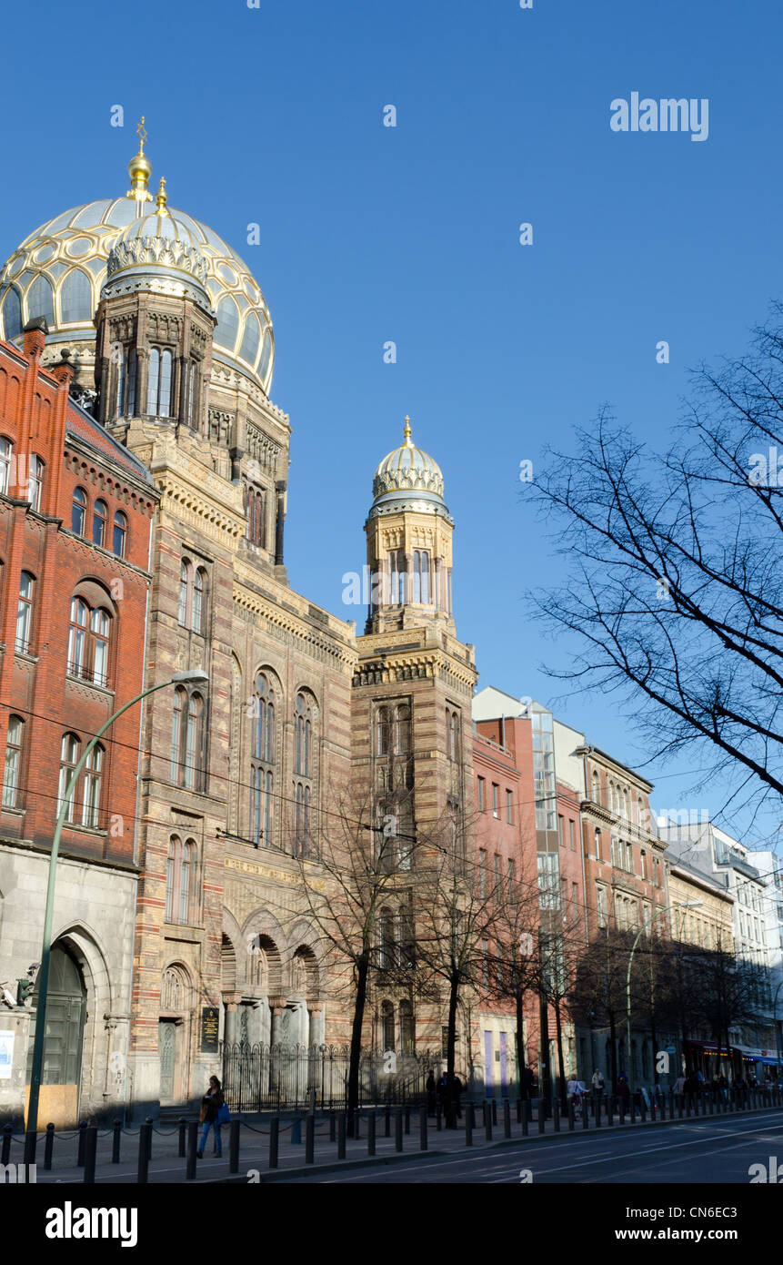 Neue synagoge (berlin) hi-res stock photography and images - Alamy