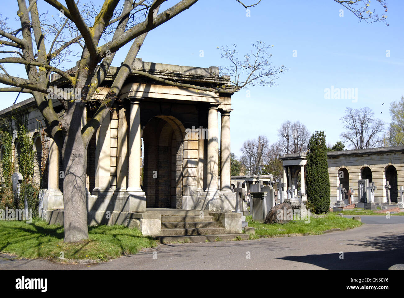 Brompton cemetery catacombs hi-res stock photography and images - Alamy
