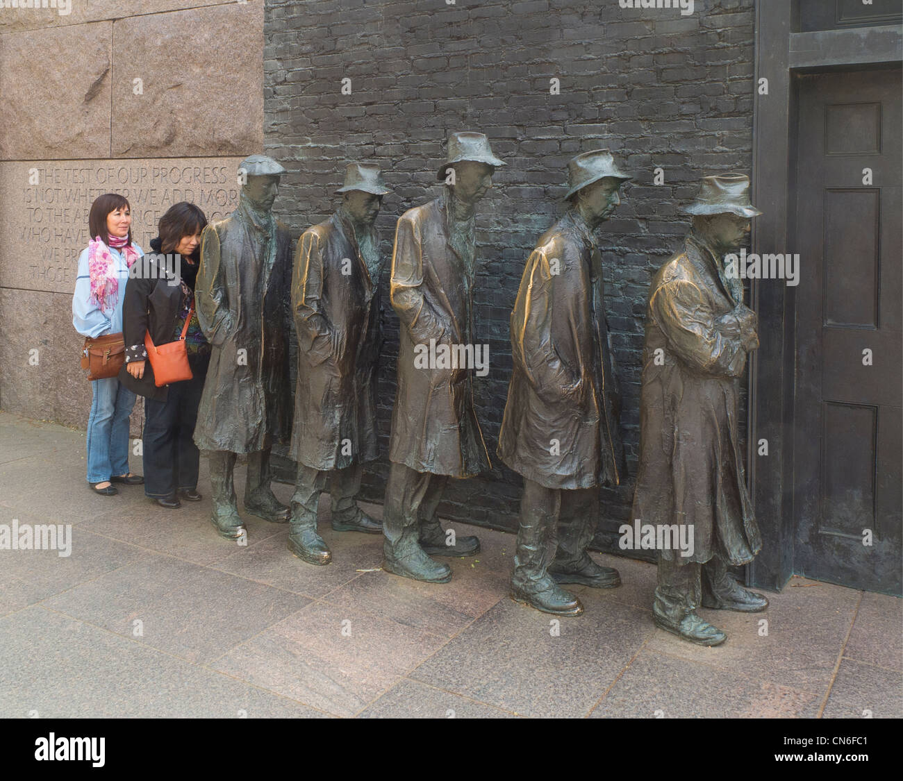 The Breadline at the Franklin Delano Roosevelt memorial Washington DC ...