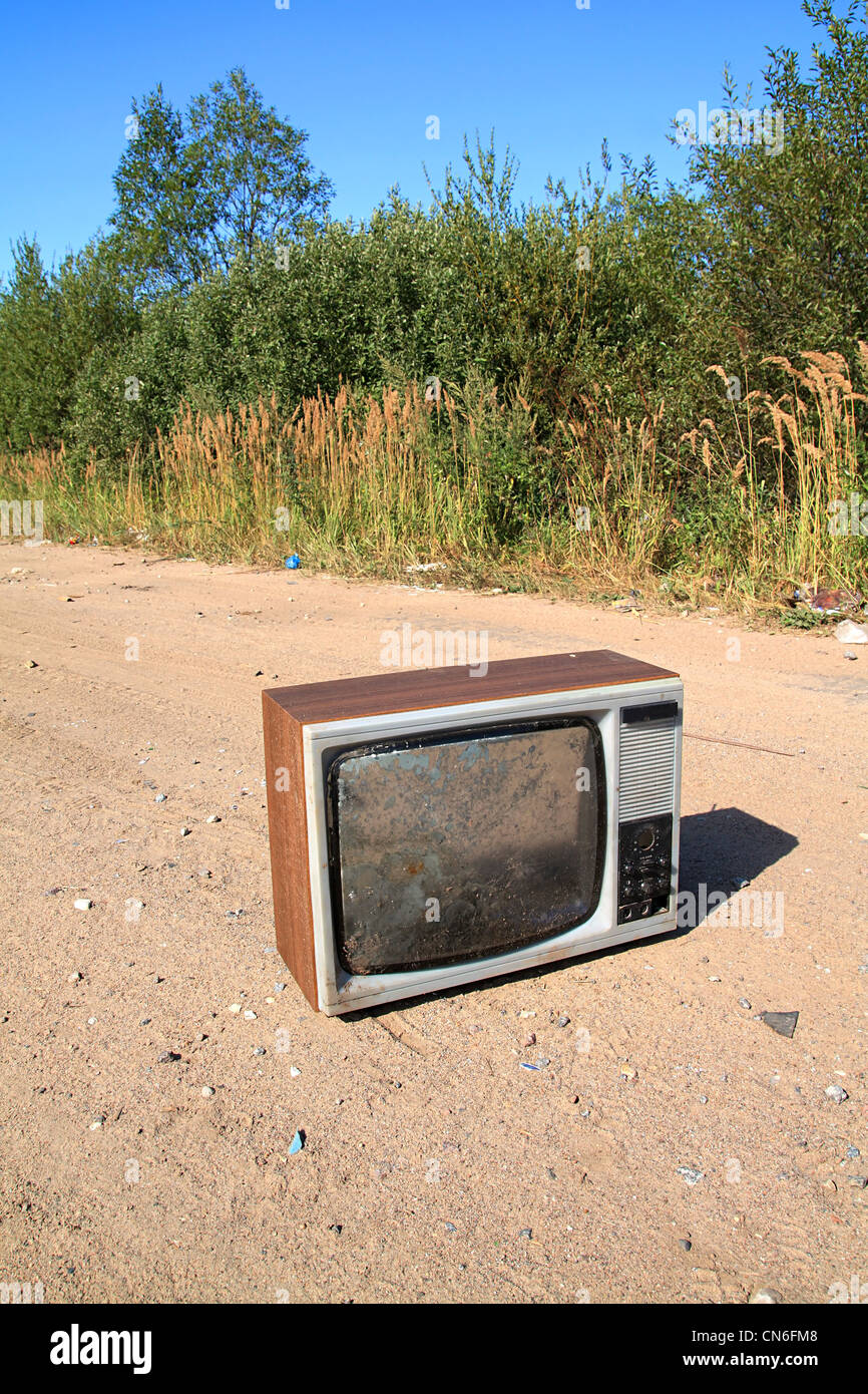 Old tv set hi-res stock photography and images - Alamy