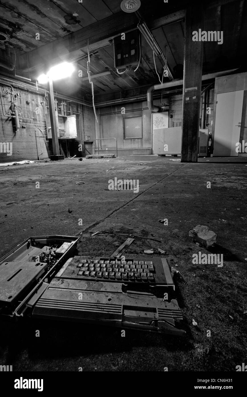 Typewriter building hi-res stock photography and images - Alamy