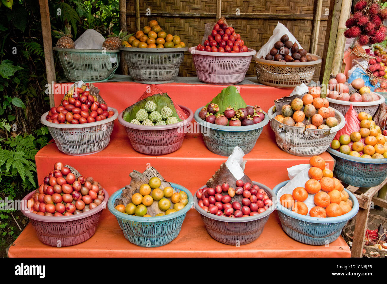 Road side fruit stall hi-res stock photography and images - Alamy