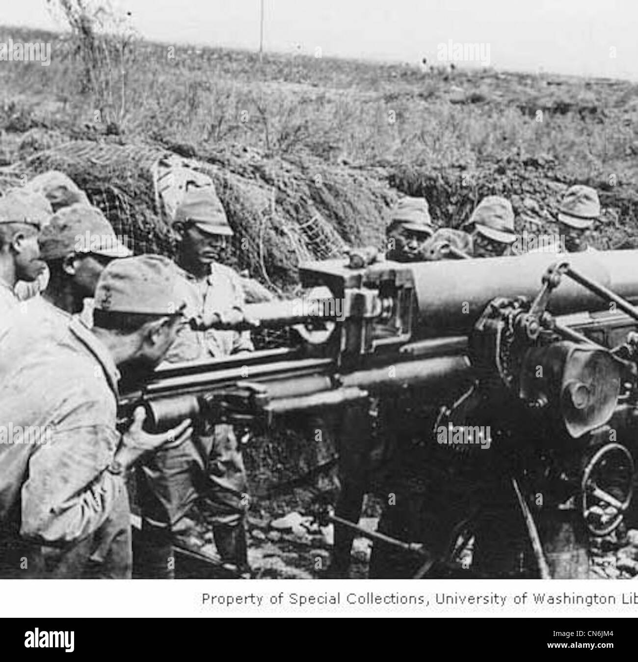 Train of artillery hi-res stock photography and images - Alamy