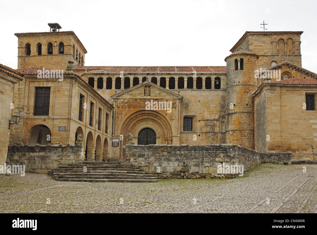 Colegiata spain hi-res stock photography and images - Alamy
