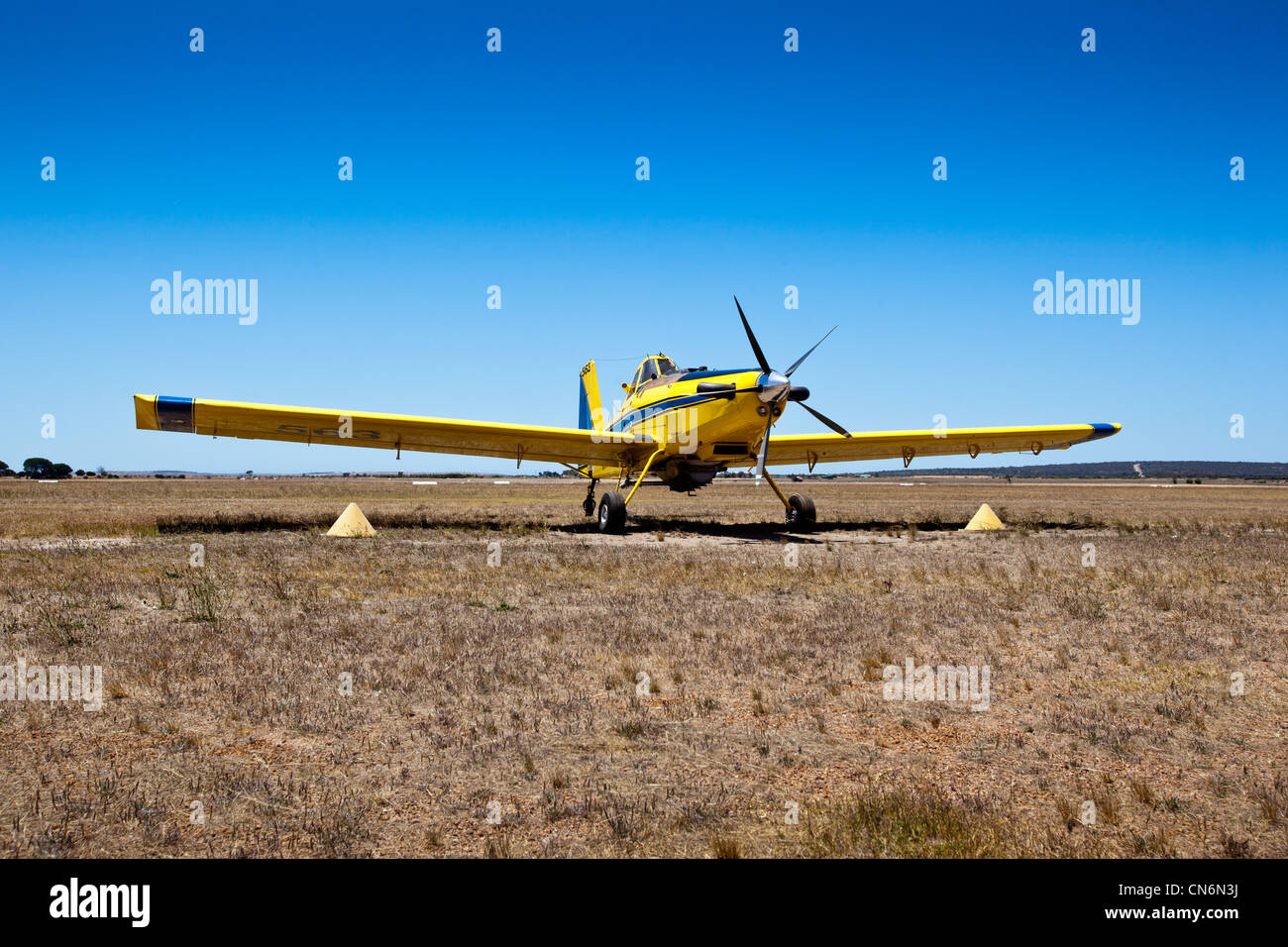 Fire fighting plane hi-res stock photography and images - Alamy