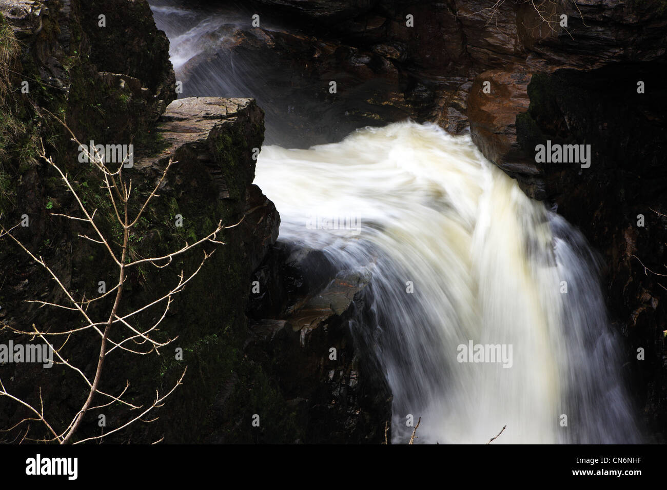 Waterfall at Rumbling Bridge over the River Braan near Dunkeld Stock ...