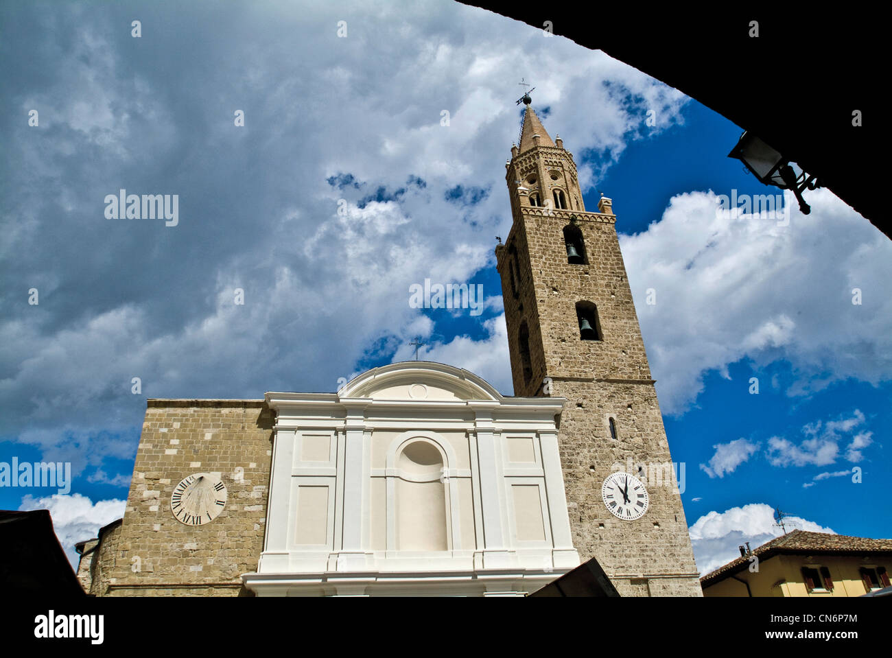 Campli village italy hi-res stock photography and images - Alamy