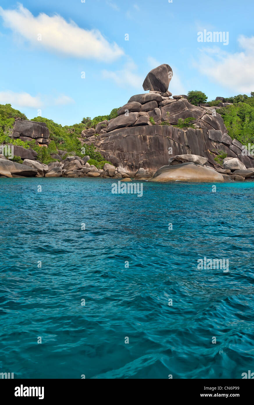 Islands rocks hi-res stock photography and images - Alamy