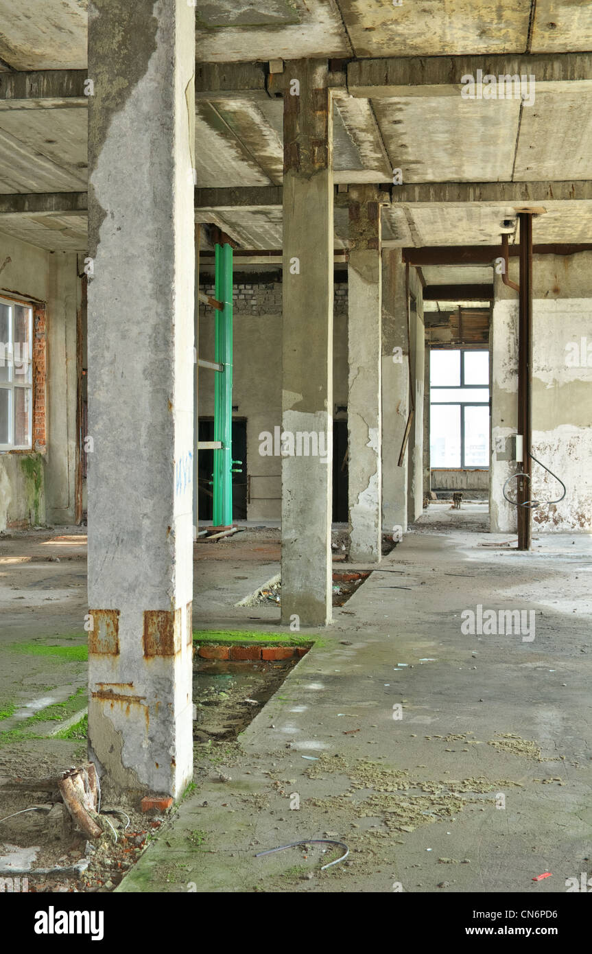 abandoned building interior Stock Photo - Alamy