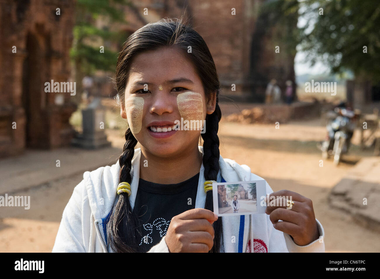 Portrait of a woman in Bagan, Myanmar Stock Photo - Alamy