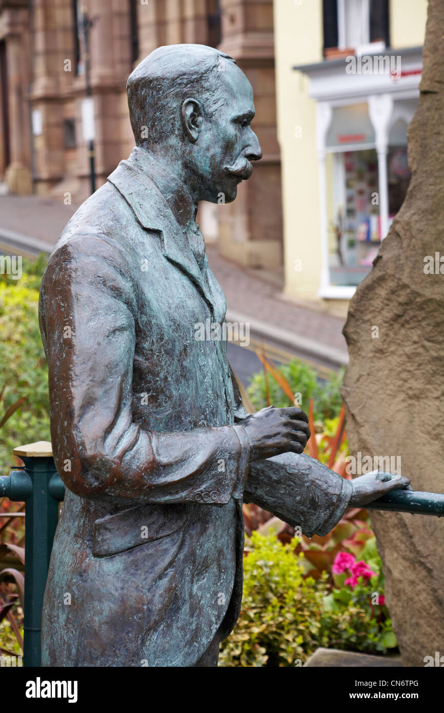 Edward elgar statue great malvern hi-res stock photography and images ...