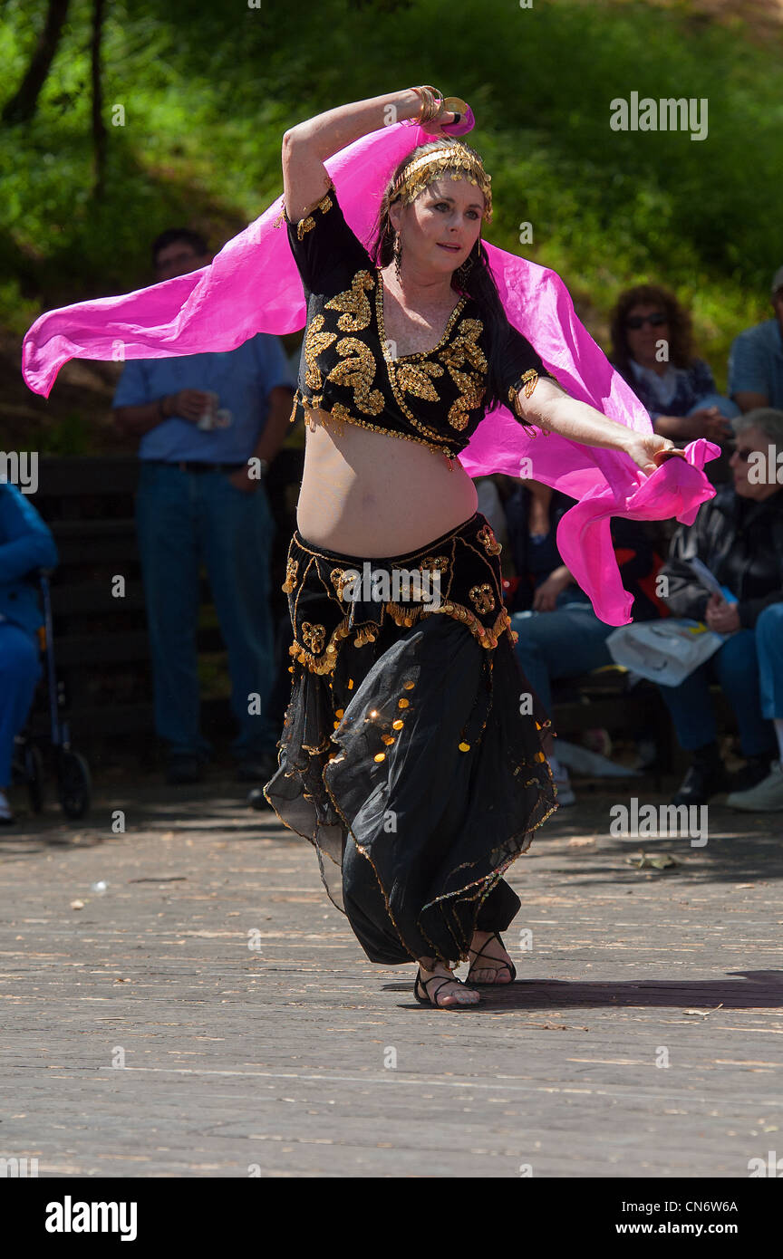Belly dancer at the 2011 Jewish Festival held at Oak Park in Santa ...