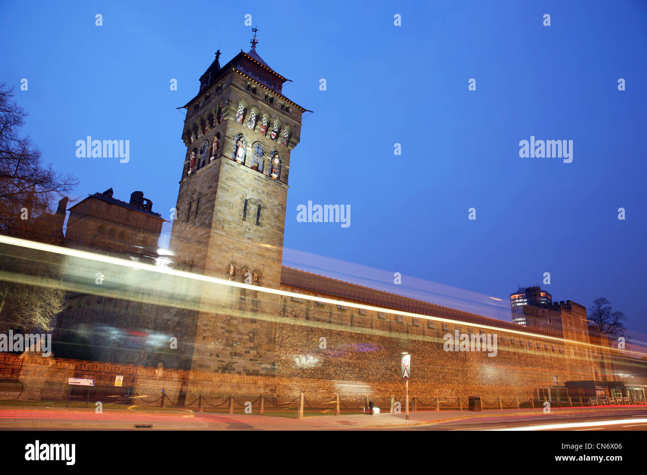 Cardiff castle hi-res stock photography and images - Alamy