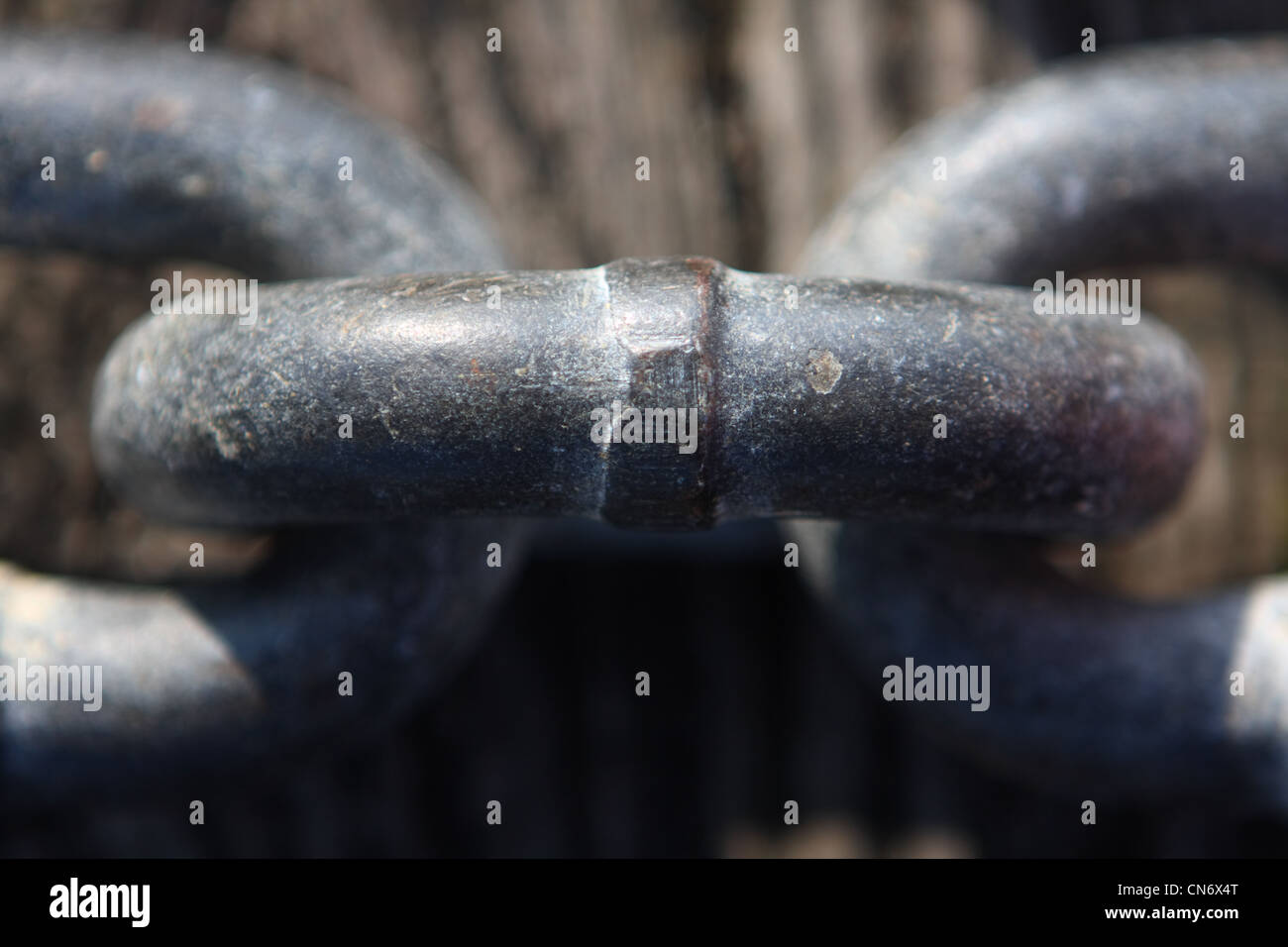 links in an old, heavy, metal chain Stock Photo - Alamy
