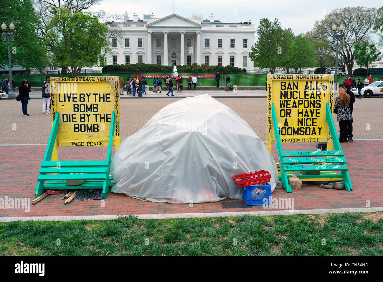 Protestors and pedestrians outside White House, Washington, DC Stock ...