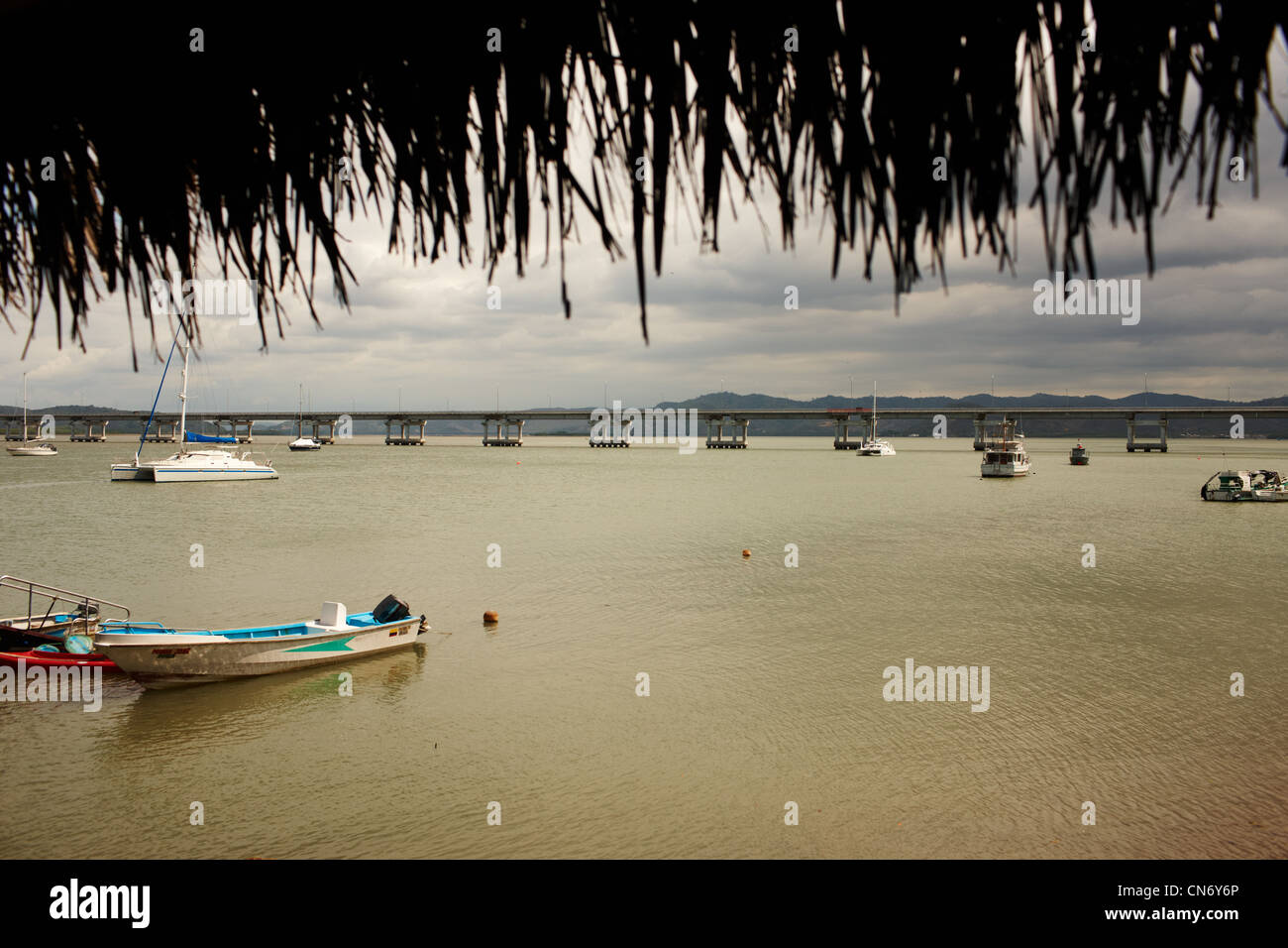 Bridge across the ocean, boats, catamaran, Ecuador Stock Photo - Alamy