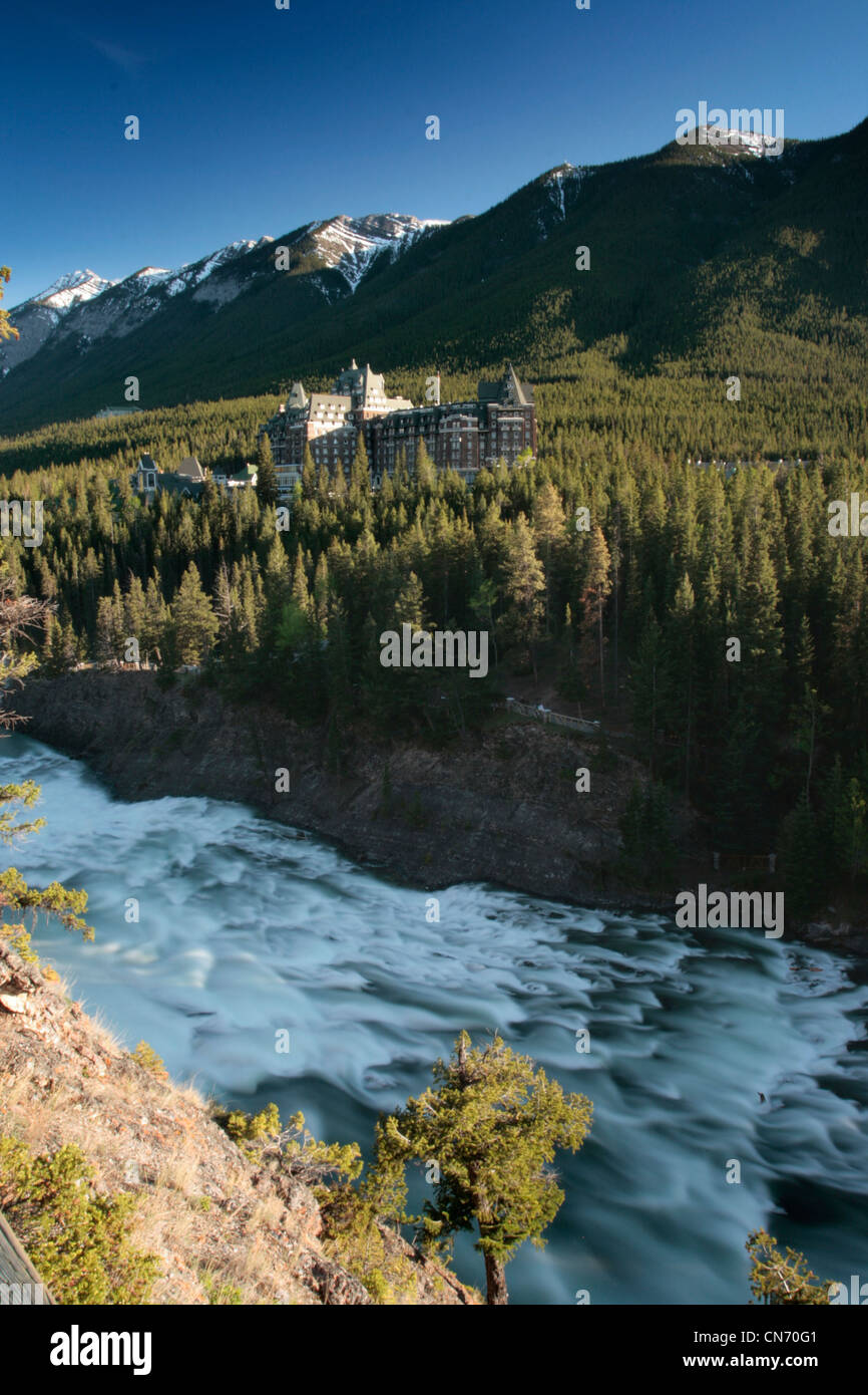 Fairmont banff springs hotel banff hi-res stock photography and images - Alamy