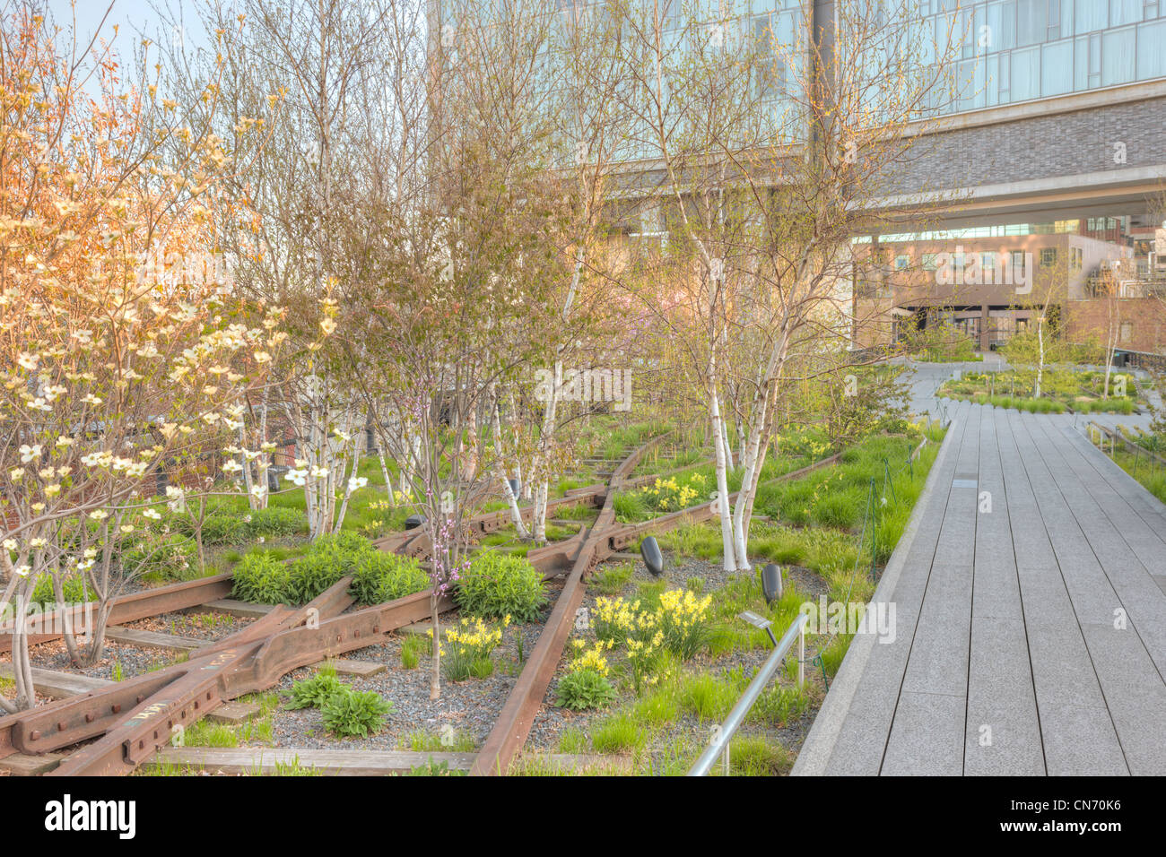 New york highline park hi-res stock photography and images - Alamy