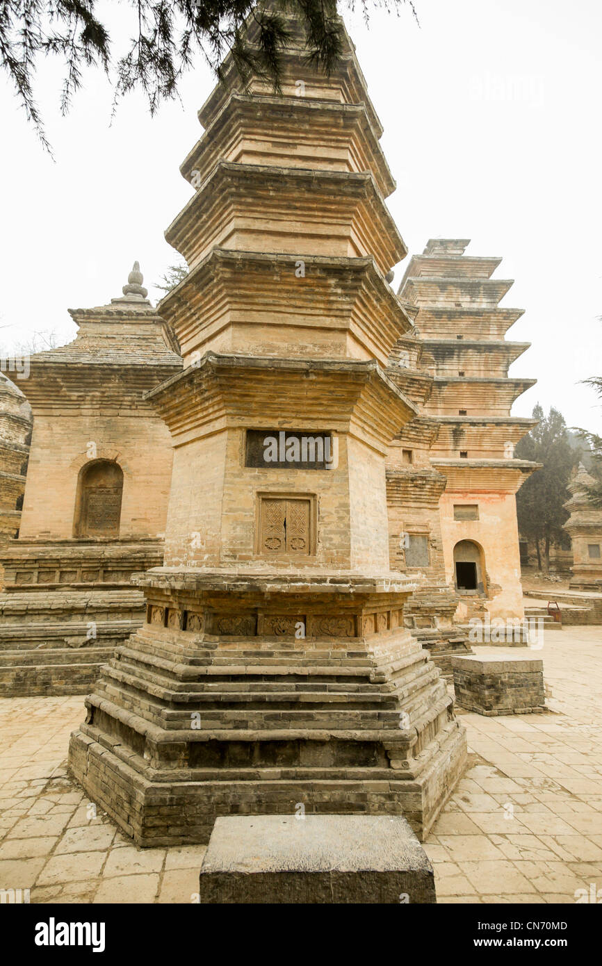 Shaolin hi-res stock photography and images - Alamy