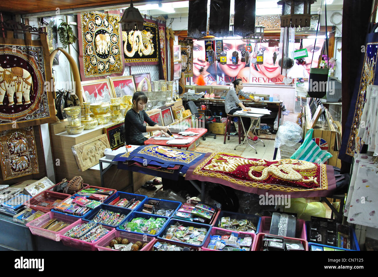 Laos vientiane handicraft shop hi-res stock photography and images - Alamy