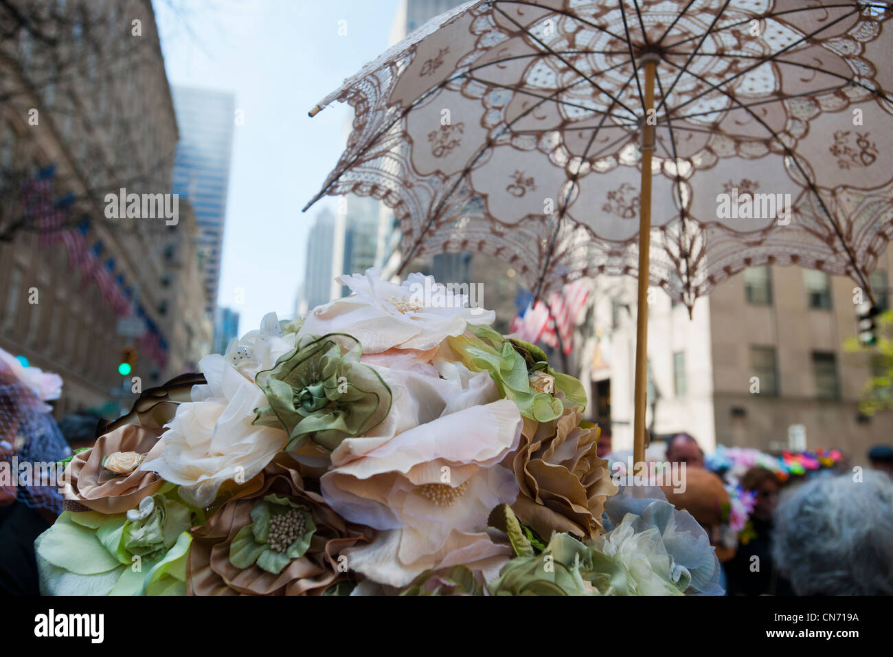 Thousands turn out on a warm and sunny Easter Sunday in New York Stock ...