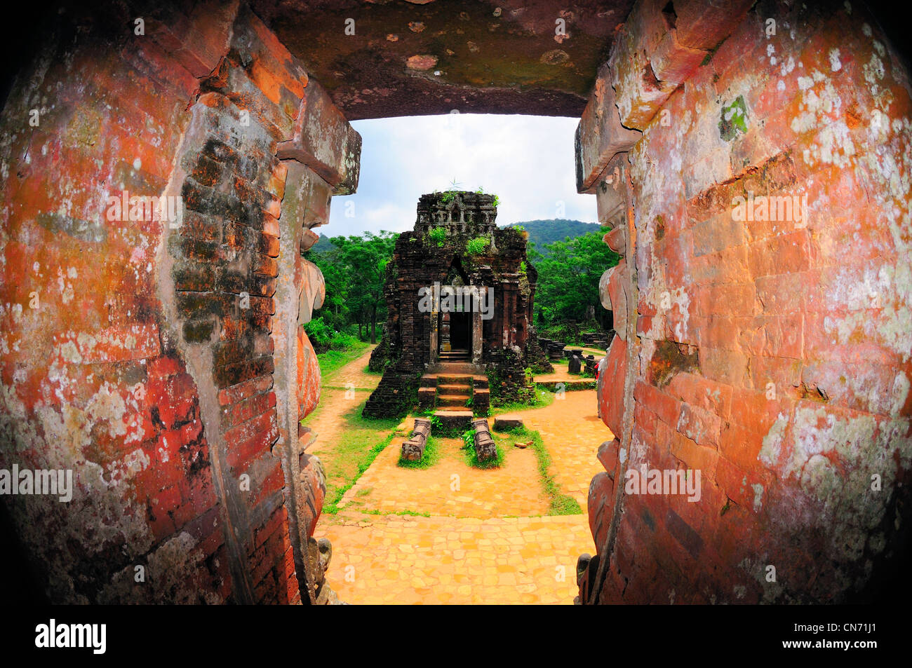 My Son, UNESCO World Heritage Site, ruins of the ancient kingdom of ...