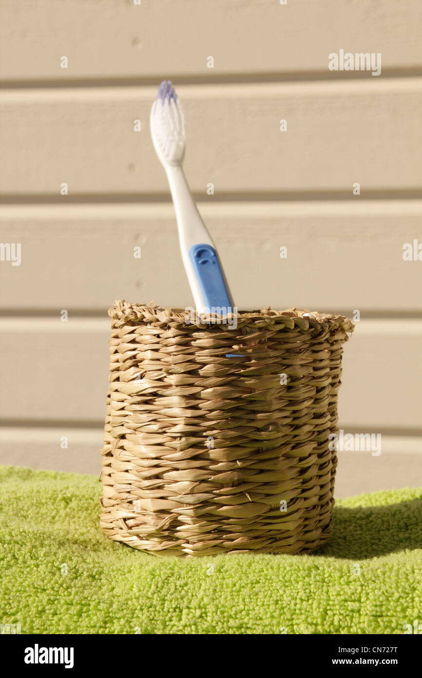 Inner basket hi-res stock photography and images - Alamy