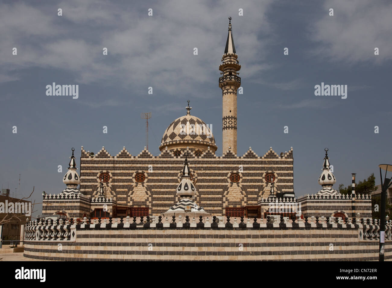 Black stone mosque hi-res stock photography and images - Alamy