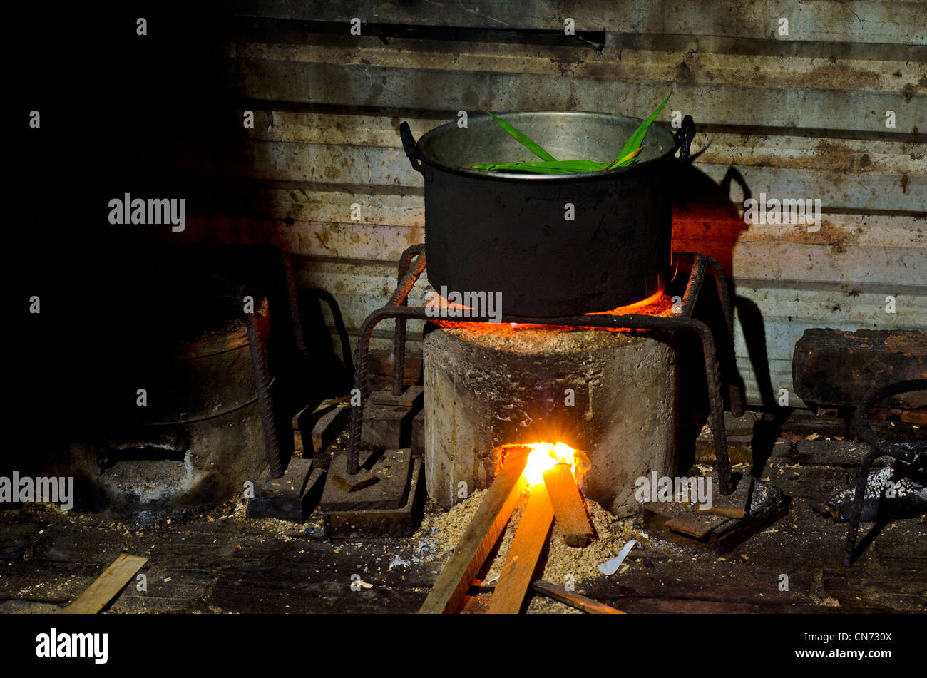 Vietnamese Sticky Rice Cooking Over a Wood Burning Stove, Hoi An ...