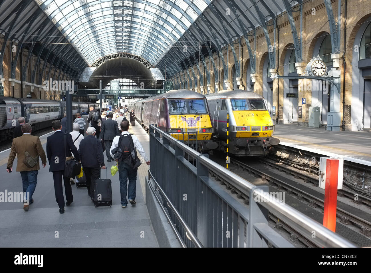 Inside Kings Cross Railway Station London Stock Photo - Alamy