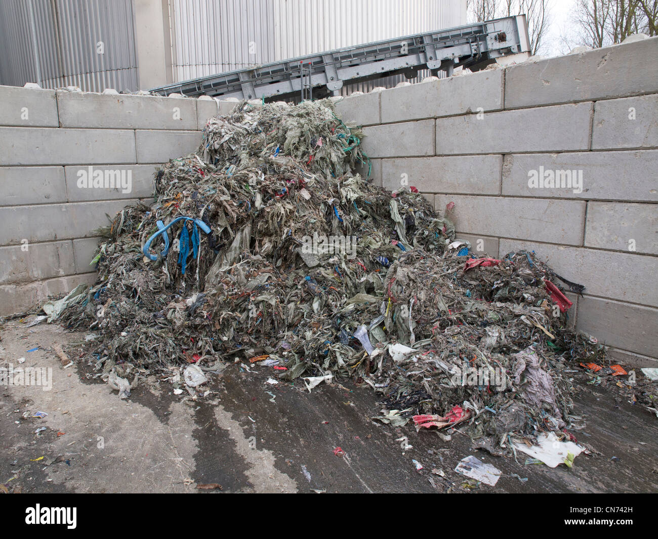 Plastic recycling factory hi-res stock photography and images - Alamy