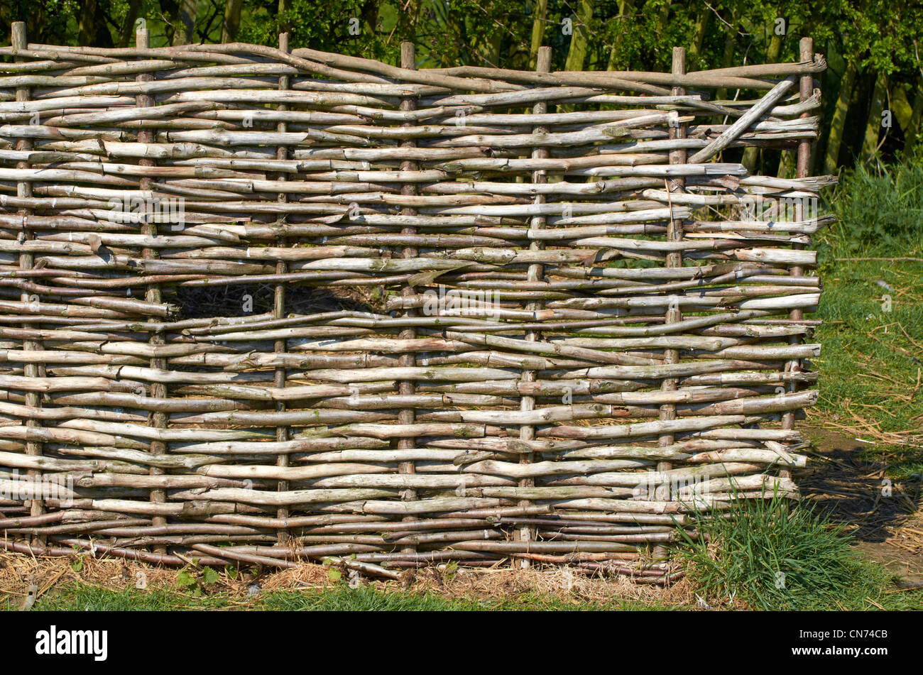 Traditional woven hazel hurdle Stock Photo - Alamy