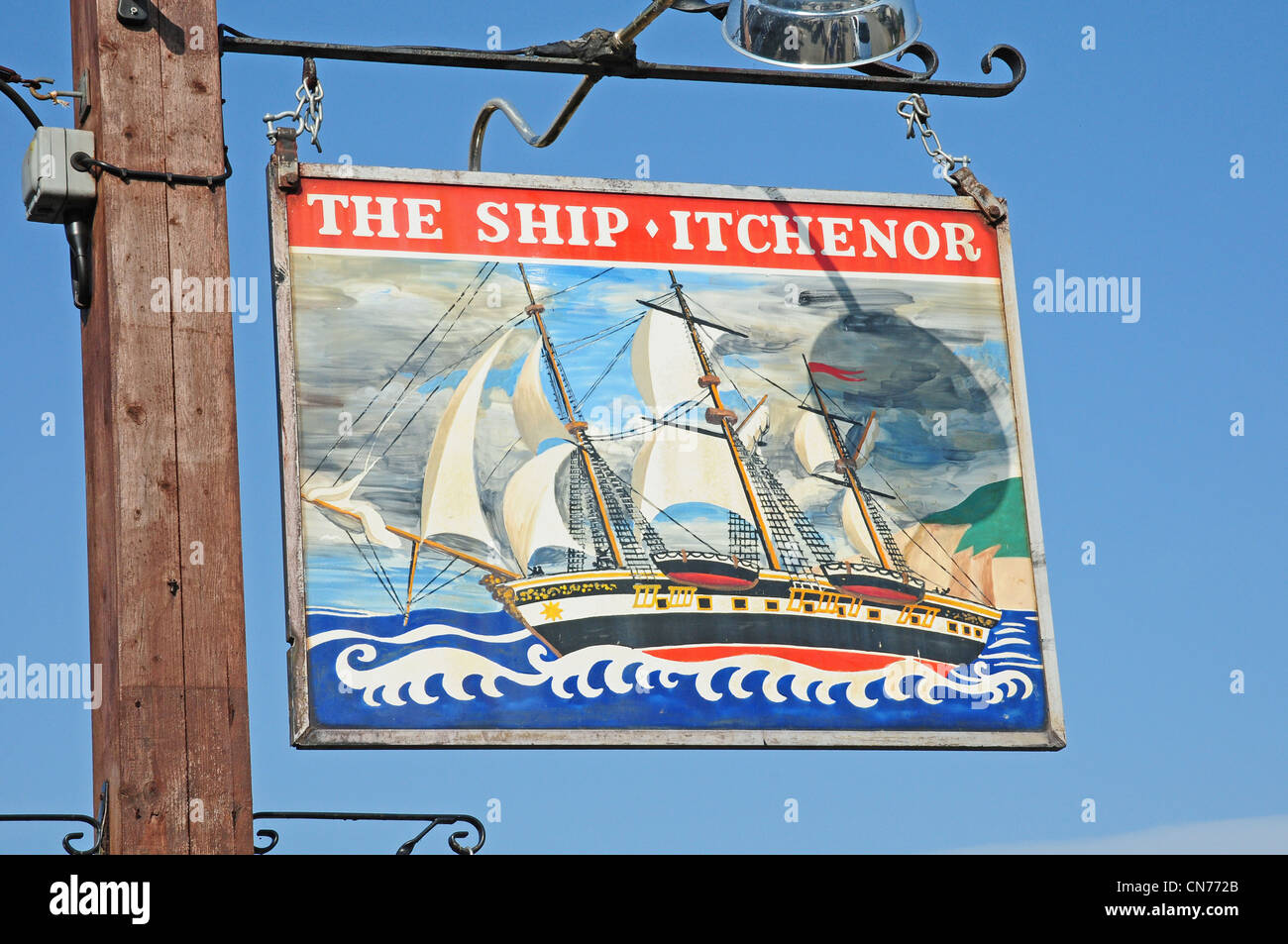 The ship pub sign hi-res stock photography and images - Alamy