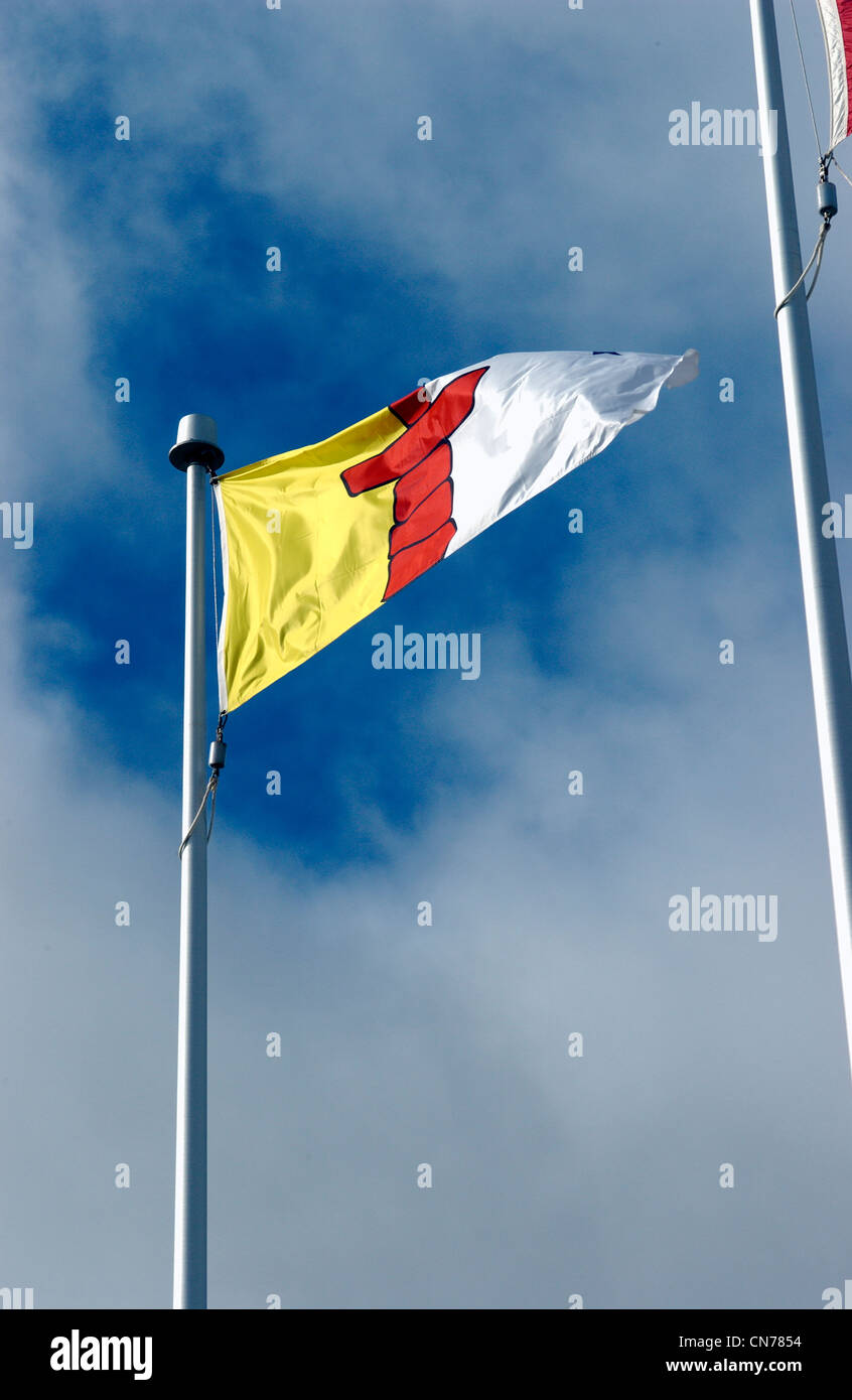 Nunavut Flag, Cambridge Bay Stock Photo - Alamy
