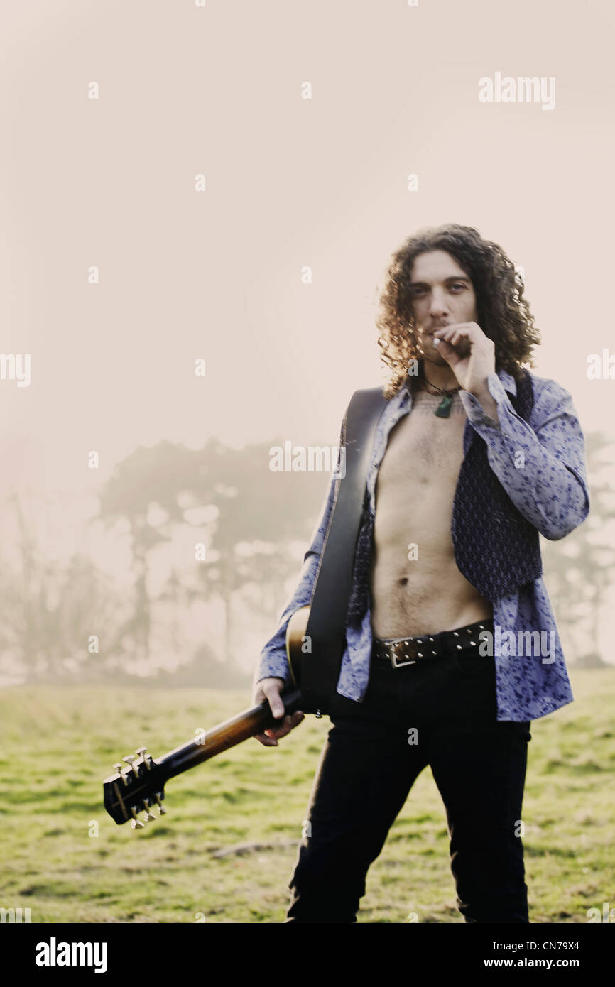 John Fairhurst blues and folk guitarist Stock Photo - Alamy