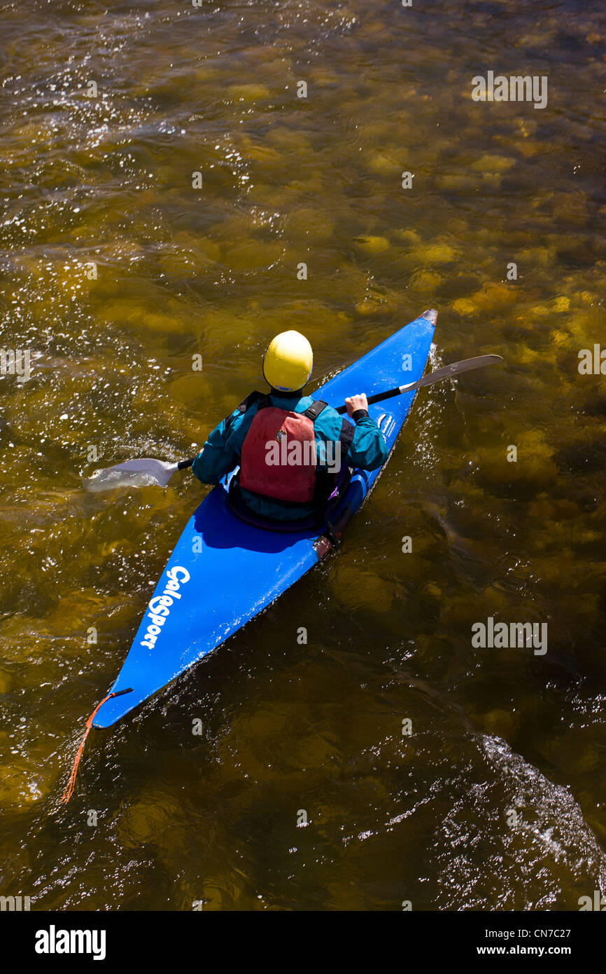 Run down boat hi-res stock photography and images - Alamy