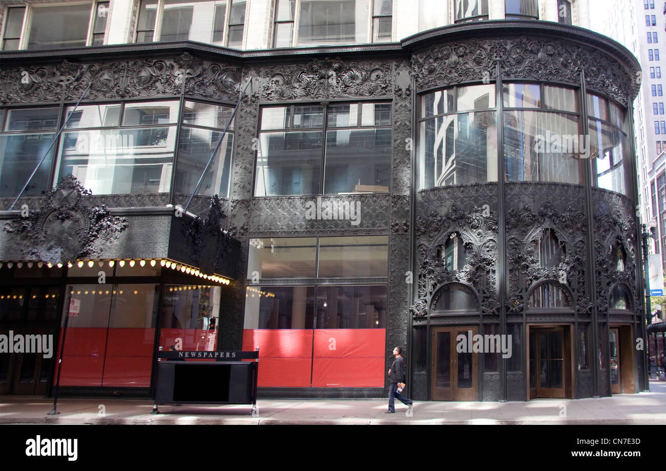 Chicago architecture. Chicago Madison Street entrance of Carson Pirie ...