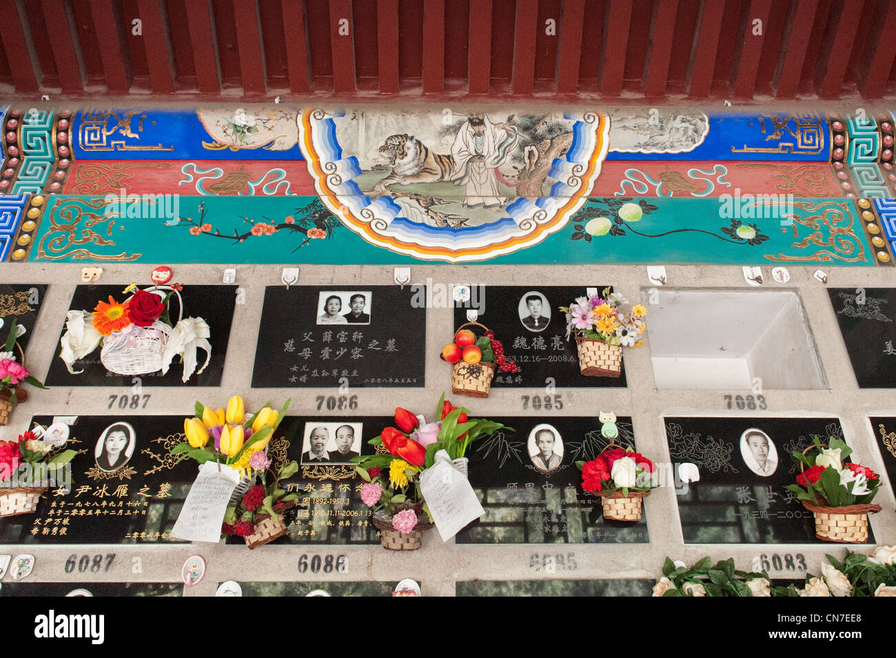 Chinese cemeteries hi-res stock photography and images - Alamy