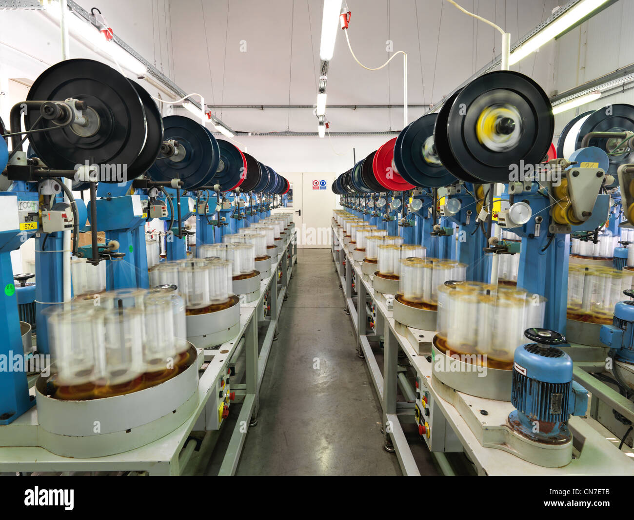 Thread factory hi-res stock photography and images - Alamy