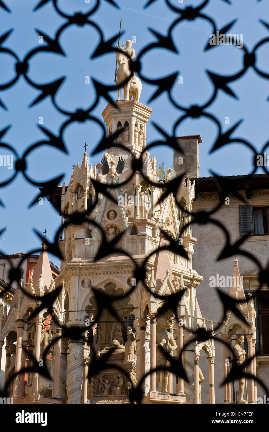 Scaliger tombs, Arche Scaligere, Verona, Veneto, Italy Stock Photo - Alamy