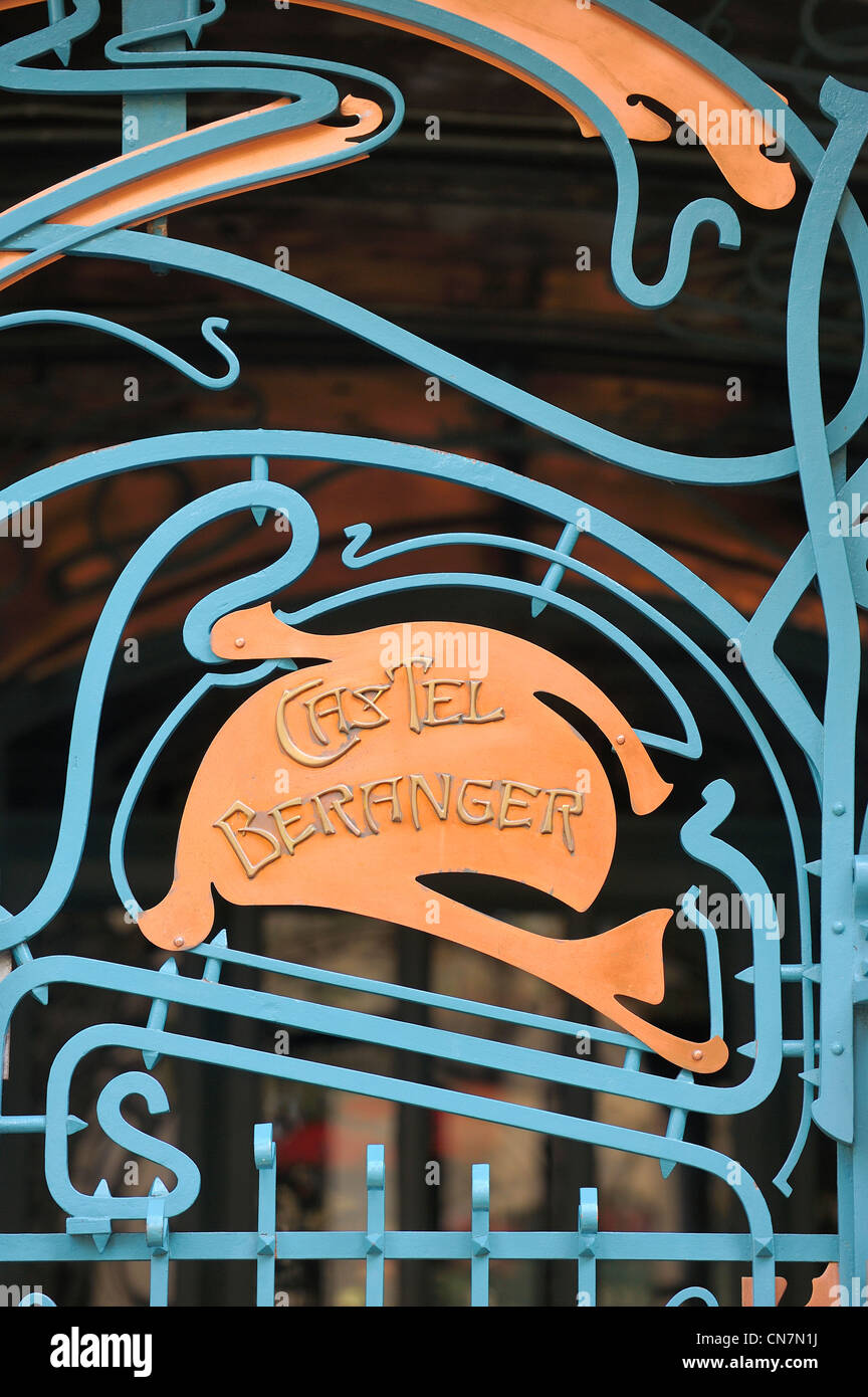 France, Paris, the Castel Beranger, 14 Rue La Fontaine building in Art ...